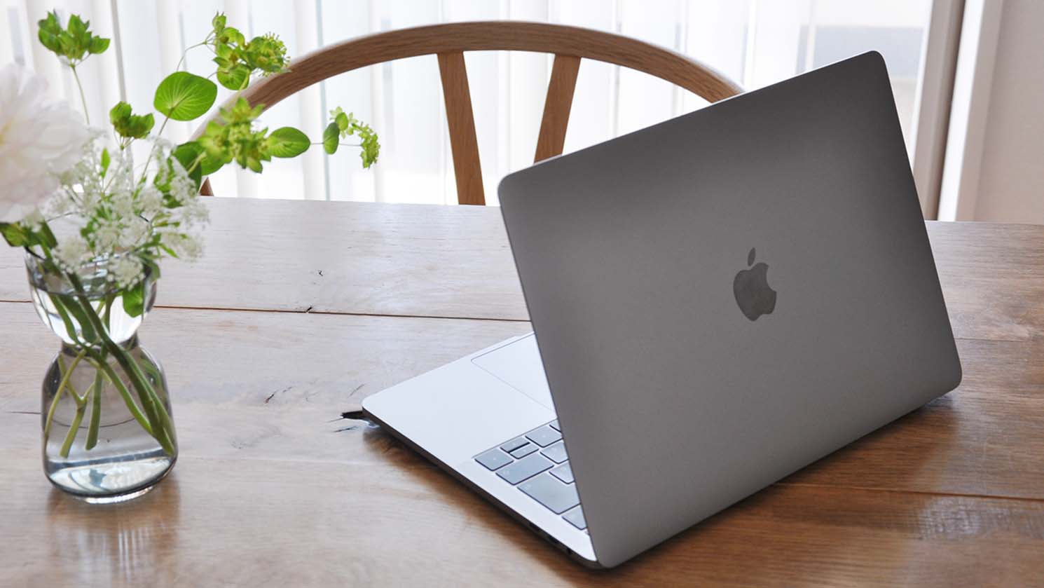 iMacからMacbook Pro 13インチに買い替えたので私の歴代Macを語る | hanauta Life